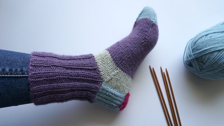 How To Knit a Sock the Easy Way