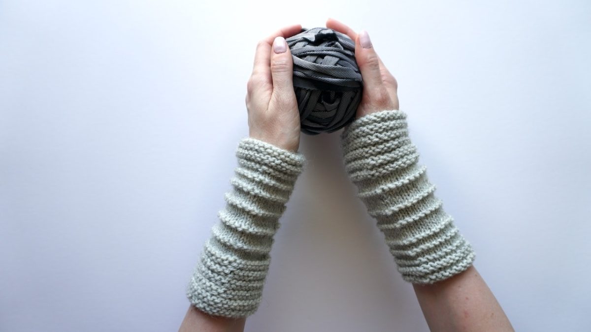 How To Make Knitted Hand Warmers