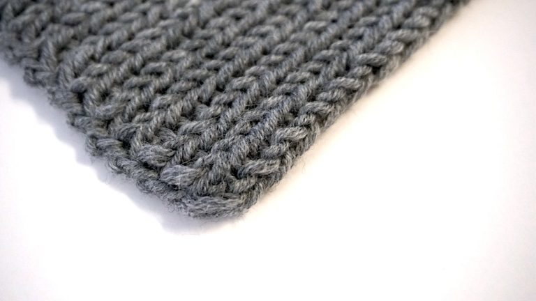 The Easiest Edge Stitch Knitting Technique
